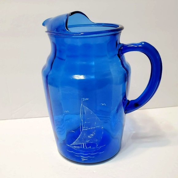 Hazel-Atlas | Dining | Vintage Hazel Atlas Cobalt Blue Glass Pitcher ...